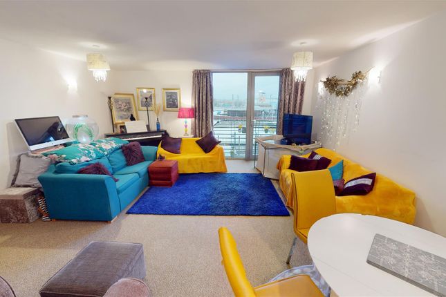 Pierhead View, Penarth CF64, 1 bedroom flat for sale - 63715634 ...