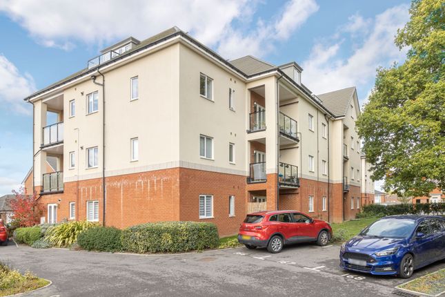 Percivale Close, Crawley RH11, 1 bedroom flat for sale - 62771591 ...