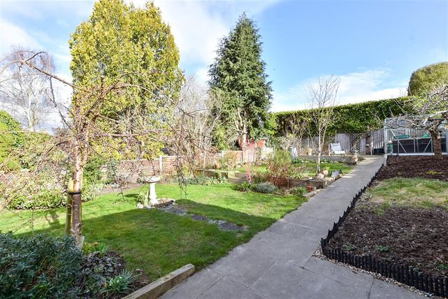 Trapfield Close, Bearsted, Maidstone, Kent ME14, 3 bedroom semi ...