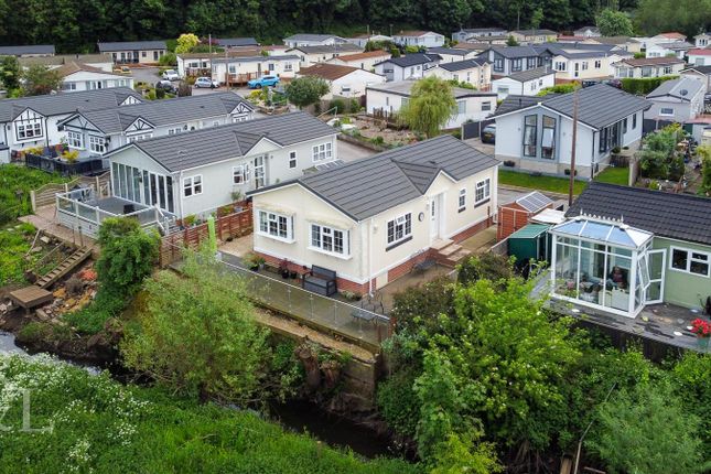 Summer Way, Radcliffe-On-Trent, Nottingham NG12, 2 bedroom mobile/park ...