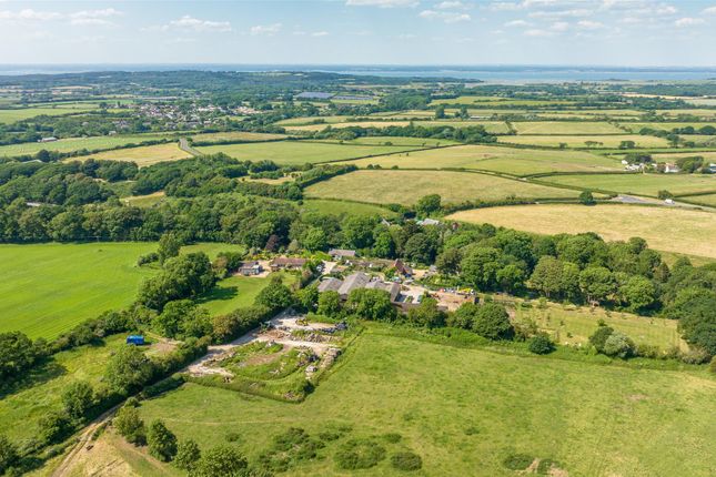 Calbourne, Isle Of Wight PO30, 3 bedroom farmhouse for sale - 65138388 ...