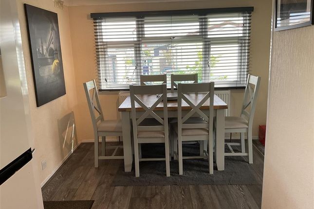 Vicarage Lane, Hoo, Rochester, Kent ME3, 3 bedroom mobile/park home for ...