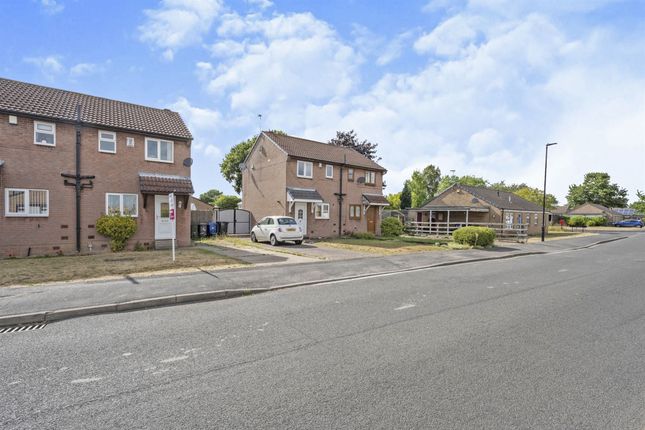 Broadwater Drive Dunscroft Doncaster Dn7 2 Bedroom Semi Detached