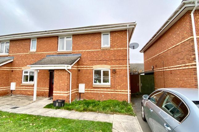 Homes For Sale In Chatsworth Avenue Winnersh Wokingham Rg41 Buy