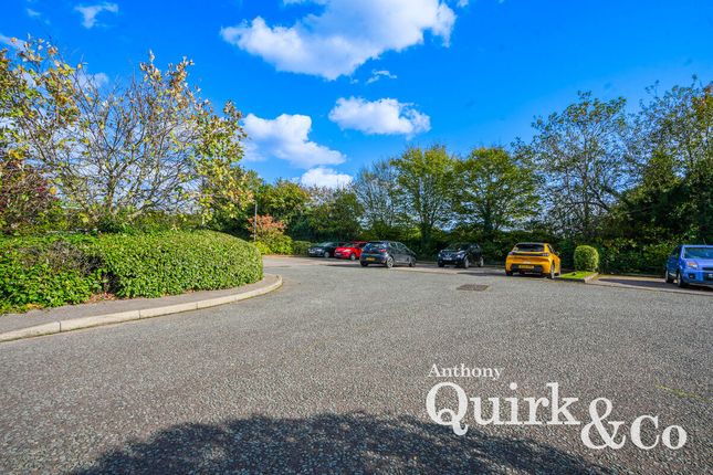 Benfleet Road, Benfleet SS7, 2 bedroom flat for sale - 69724829 ...