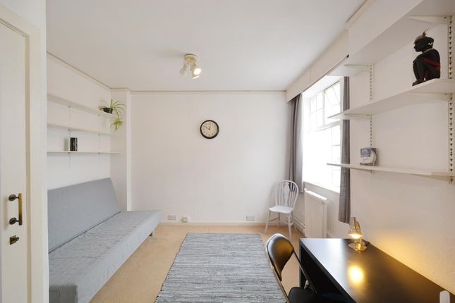 Russell Court, Bloomsbury WC1H, studio to rent - 39831855 | PrimeLocation