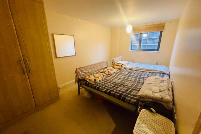 Sweet Street, Leeds LS11, 2 bedroom flat for sale - 60632722 ...