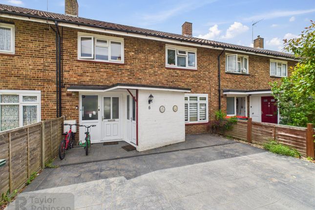 Robin Close, Langley Green, Crawley RH11, 3 bedroom terraced house for ...