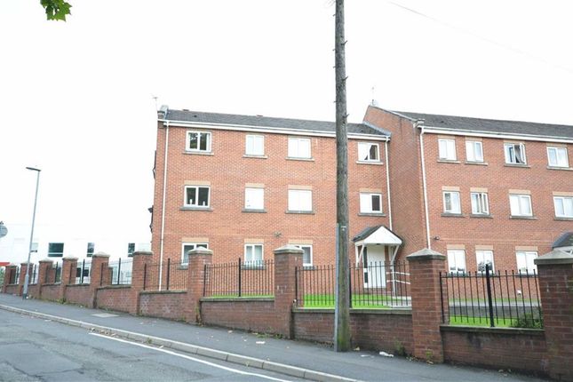 Rochdale Road, Blackley, Manchester M9, 2 bedroom flat to rent ...