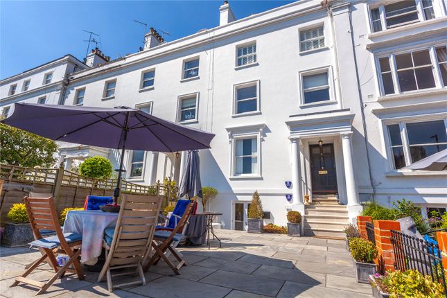 River Terrace, Henley-On-Thames, Oxfordshire RG9, 2 bedroom flat for ...