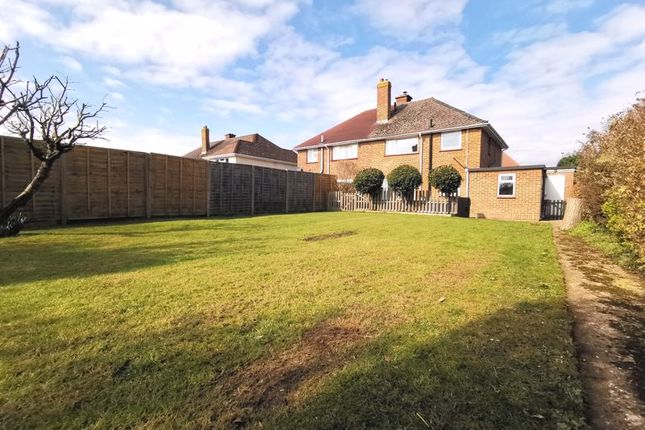Queen Elizabeth Avenue, Lymington SO41, 3 bedroom semi-detached house ...