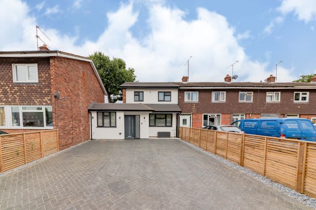 Homes for Sale in Woodley, Berkshire - Buy Property in Woodley ...