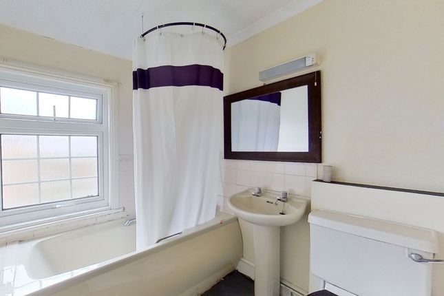 Victoria Grove, Folkestone, Kent CT20, 1 bedroom flat for sale ...