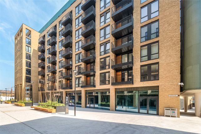 Dray House, 8 Bellwether Lane, London SW18, 4 bedroom flat for sale ...