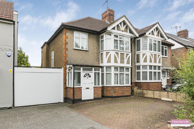 Winchmore Hill Road Winchmore Hill N21 3 Bedroom Semi Detached House