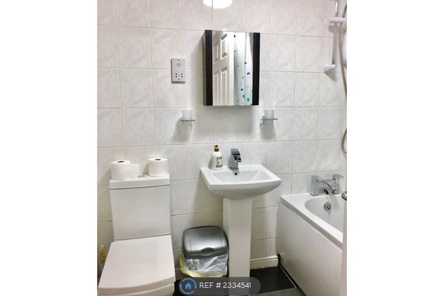 Meridian Place, London E14, 1 bedroom flat to rent - 69080134 ...