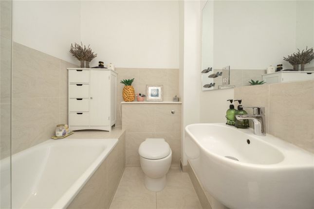 Sulgrave Road, Brook Green W6, 2 bedroom flat for sale - 69058360 ...