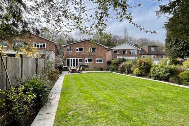 Common Road, Claygate, Esher KT10, 4 bedroom detached house for sale ...