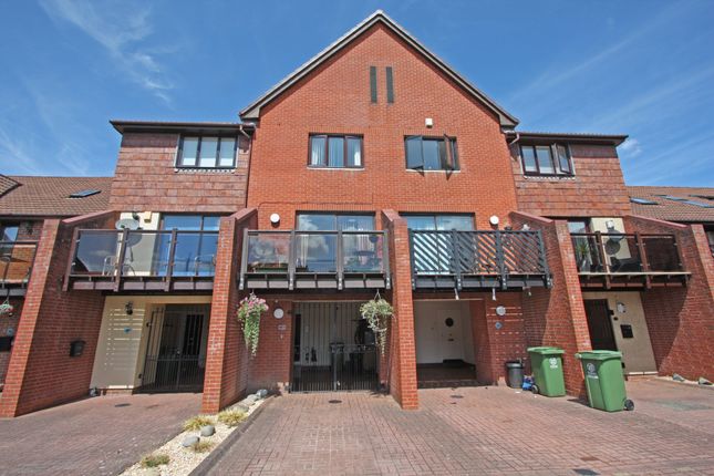 Homes for Sale in Port Solent - Buy Property in Port Solent - Primelocation