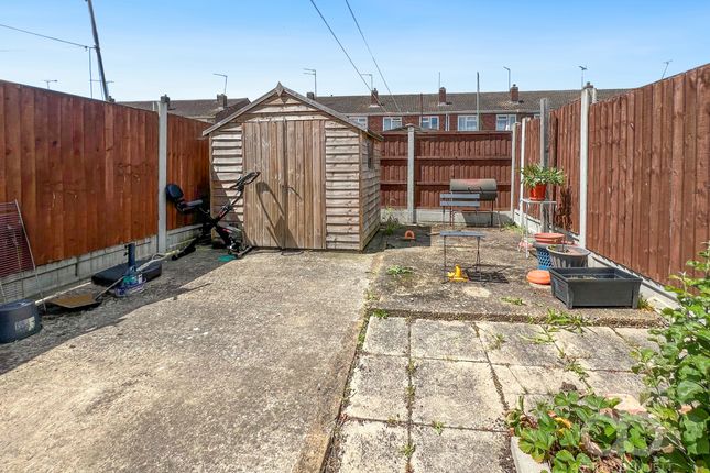 Bown Close, Tilbury RM18, 3 bedroom terraced house for sale - 67622863 ...