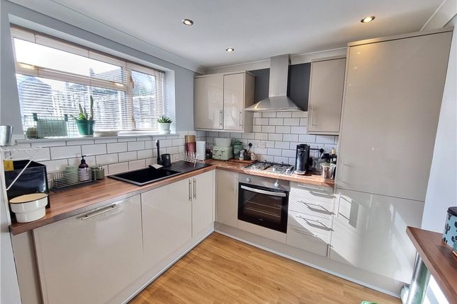 Cotmandene Crescent, St Pauls Cray, Kent BR5, 3 bedroom detached house ...