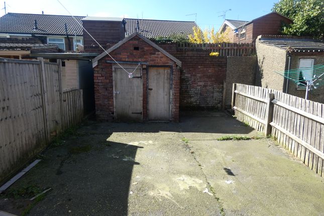 Pool Close, Pinxton, Nottingham NG16, 3 bedroom terraced house to rent ...