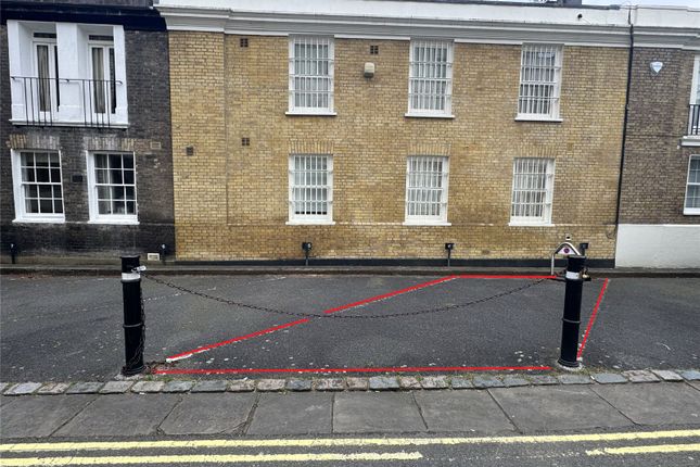 Hyde Park Gardens, Hyde Park W2, parking/garage for sale - 69471690 ...