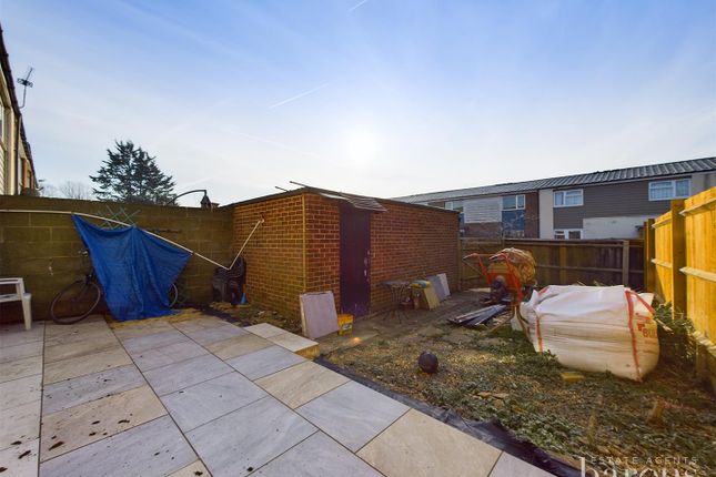 Cayman Close, Popley, Basingstoke RG24, 3 bedroom terraced house for ...