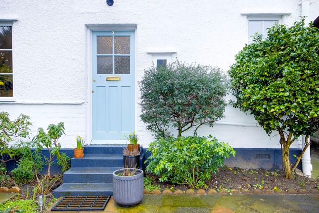 Bishops Close, Enfield EN1, 2 bedroom terraced house for sale ...