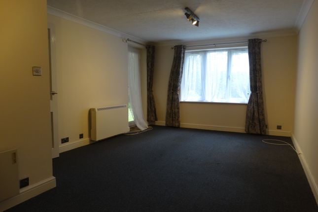 St. Botolphs Road, Worthing BN11, 2 bedroom flat to rent - 68723958 ...