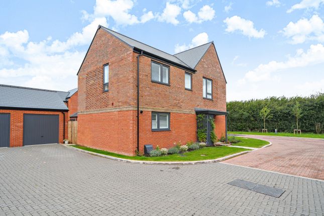 Hornbeam Way, Godalming, Surrey GU7, 4 bedroom detached house for sale ...