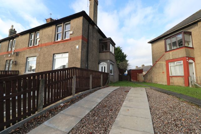 2 bed flat for sale in Den Walk, Methil, Leven KY8 - Zoopla