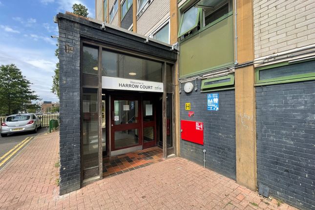 Harrow Court, Stevenage SG1, 1 bedroom flat for sale - 62020074 ...