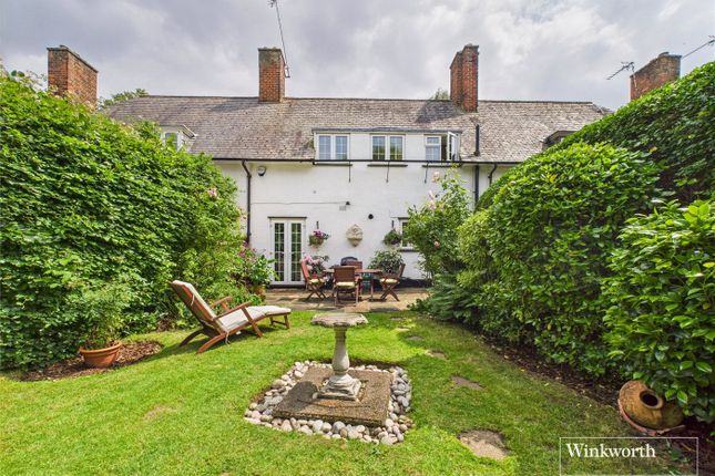 Roe Lane, Kingsbury, London NW9, 2 bedroom terraced house for sale ...