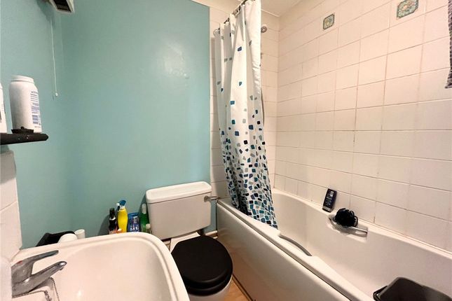 Slade Road, Ryde, Isle Of Wight PO33, 2 bedroom flat for sale ...