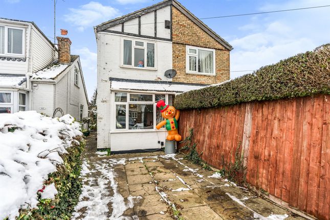 Maidstone Road Rainham Gillingham Me8 2 Bedroom Semi Detached House