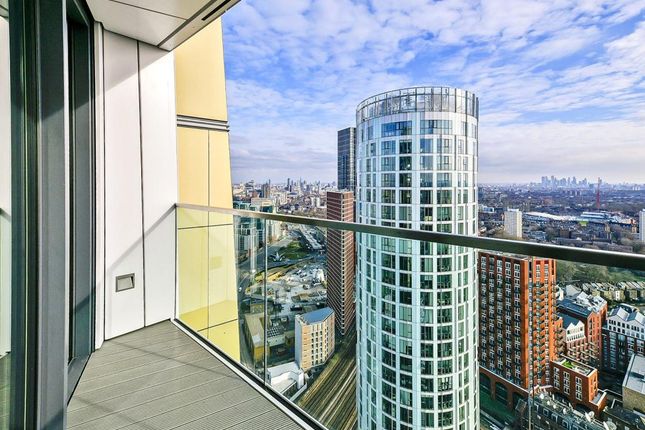 Gladwin Tower, 50 Wandsworth Road SW8, 3 bedroom flat to rent ...