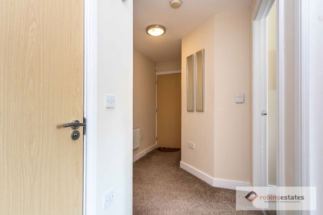 The Quays, Castle Quay Close, Nottingham NG7, 2 bedroom flat to rent ...