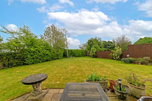 Chaul End Road, Caddington, Luton LU1, 4 bedroom mews house for sale ...