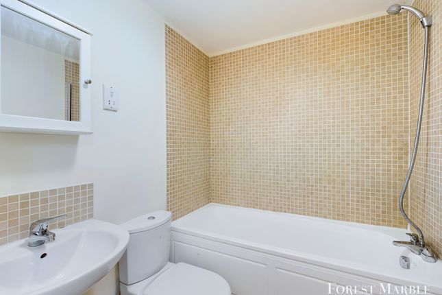 North Parade, Frome BA11, 2 bedroom flat for sale - 61810774 ...