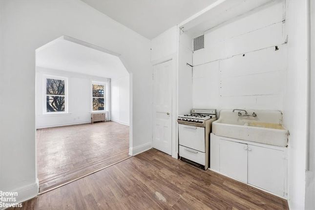 226 E 27th St, New York, Ny 10016, Usa, studio for sale - 64231405 ...