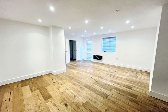 Springfield Place, London Road ME10, 2 bedroom property to rent ...