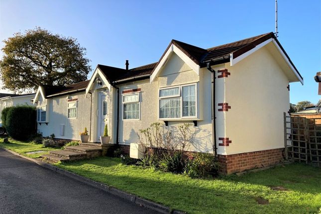 Rickwood Park, Horsham Road, Beare Green, Dorking RH5, 2 bedroom mobile ...