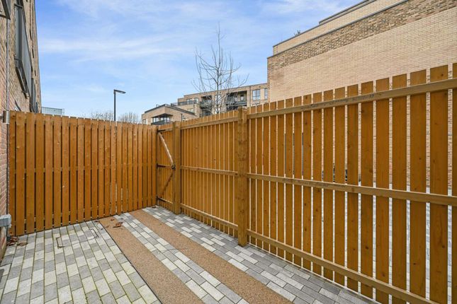 Caird Street, North Kensington, London W10, 4 bedroom terraced house to ...