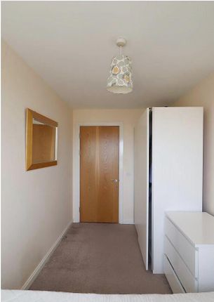 Falcon Drive, Cardiff CF10, 2 bedroom flat for sale - 69201869 ...