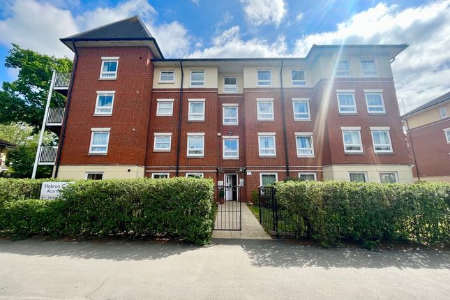 Homes for Sale in Hill Lane, Southampton SO15 - Buy Property in Hill ...