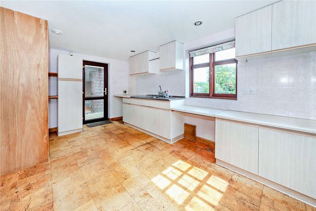 Chapel Row, Reading, Berkshire RG7, 3 bedroom detached house for sale ...
