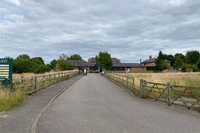 4 Diddenham Court, Reading RG7, office to let - 64472976 | PrimeLocation