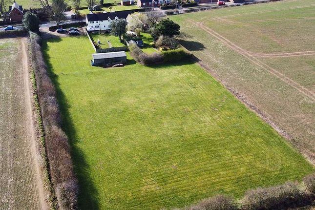 Lichfield Road, Edial, Burntwood WS7, 4 bedroom equestrian property for ...