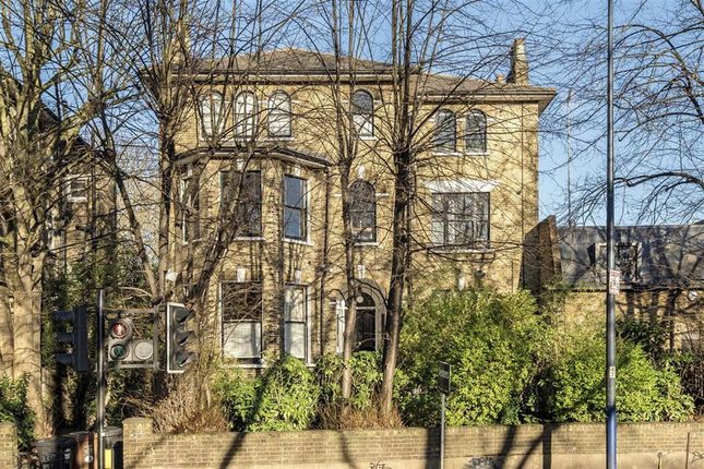 Lewisham Way, London SE4, 3 bedroom flat for sale - 69124662 ...
